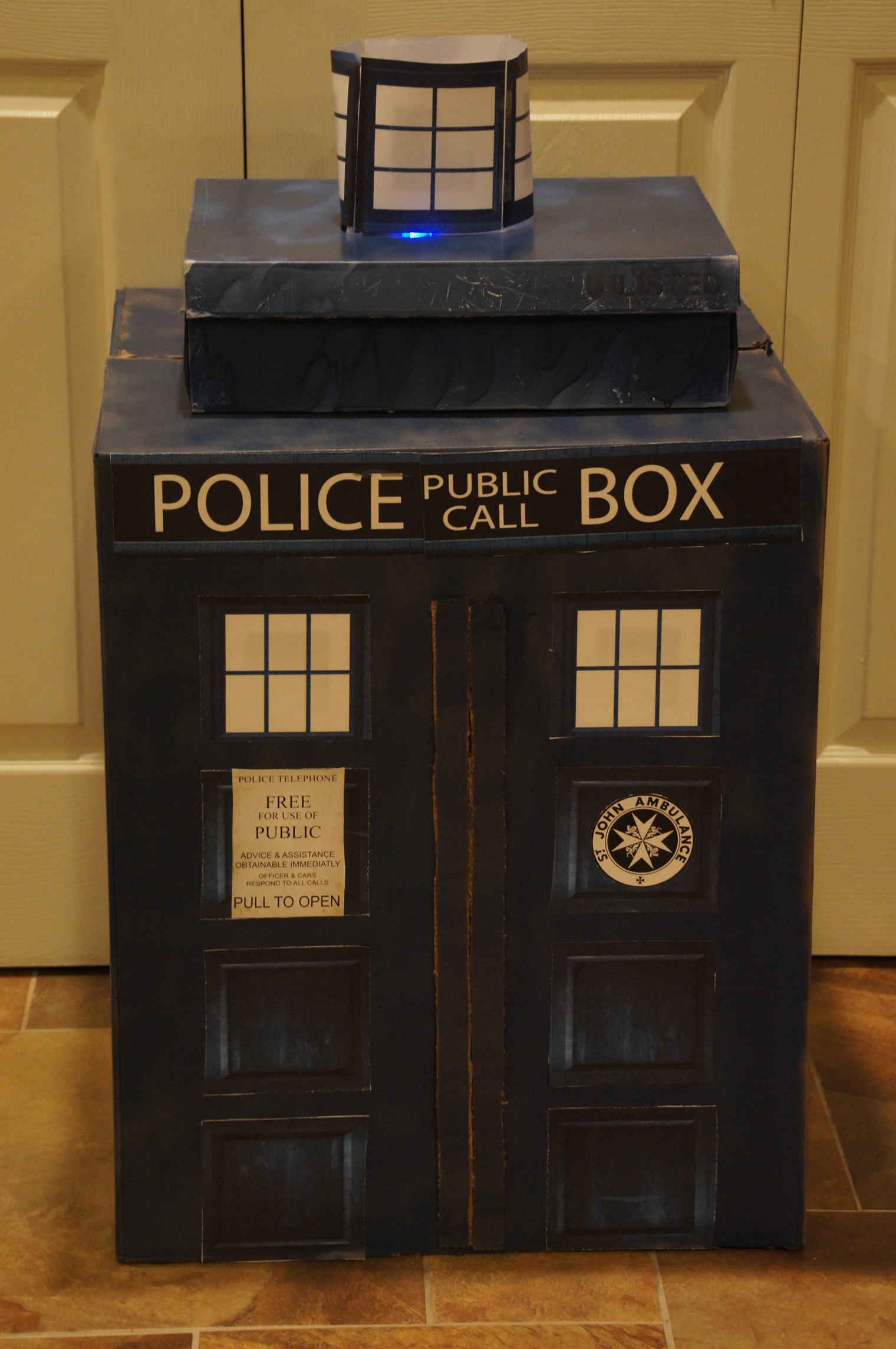 Halloween 2013: Time Travel with a Dr. Who Tardis Costume | Bits and Bytes
